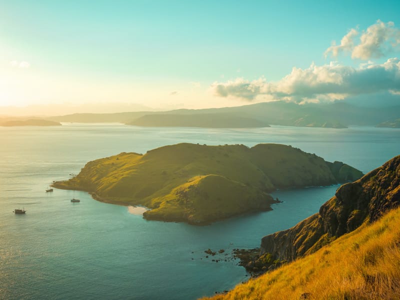 Sailing to Komodo: Tips and Recommendations for a Memorable Adventure