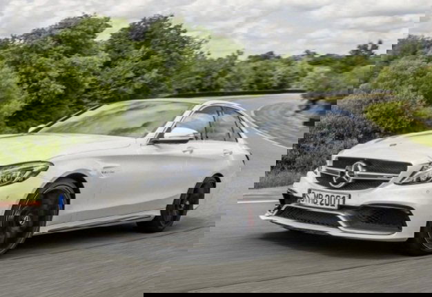 Mercedes-AMG C-class Tow-bar