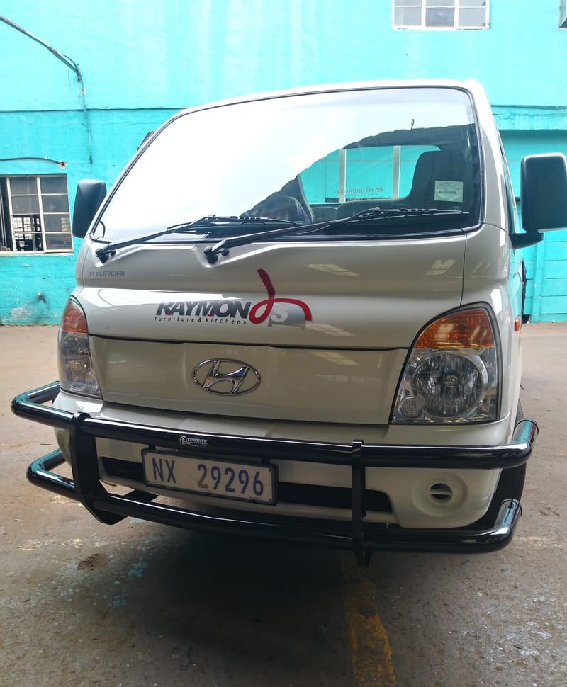 Hyundai H100 Bull Bar - TOWRITE