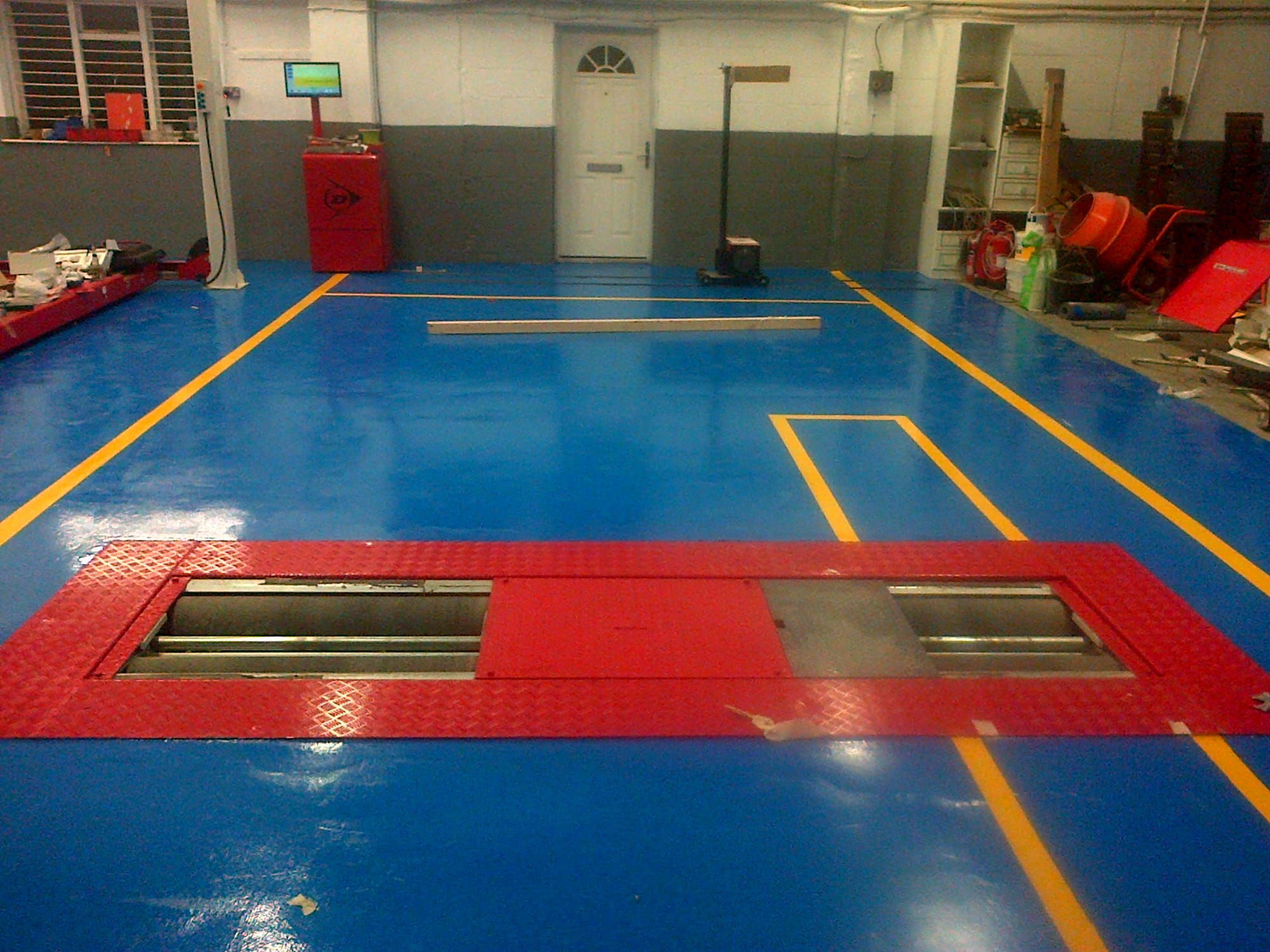 Garage equipment Supplys and Repairs.