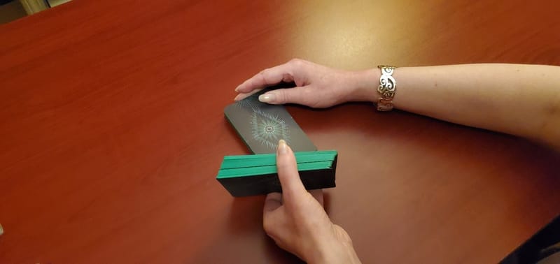 Tarot Beginner Resources & Shuffling and Card Pulling Methods (Podcast ...