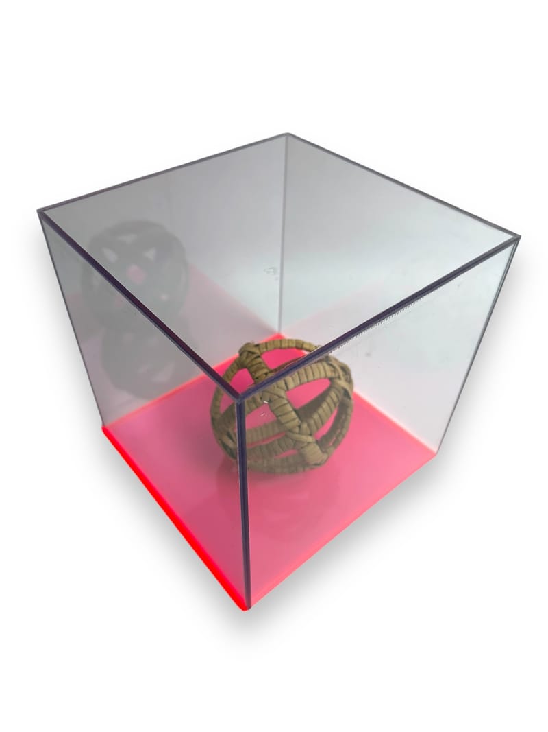 Acrylic Plexiglass Boxes With Bases - PlexiBoxes4u