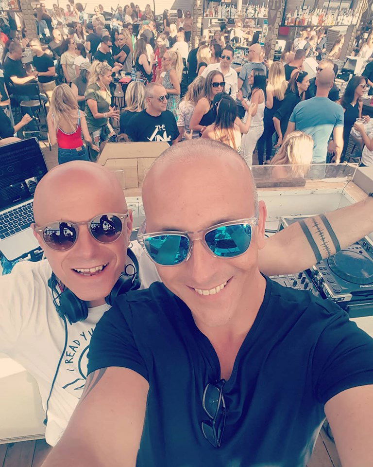 אסקימו די ג'ייס - Eskimo DJ's