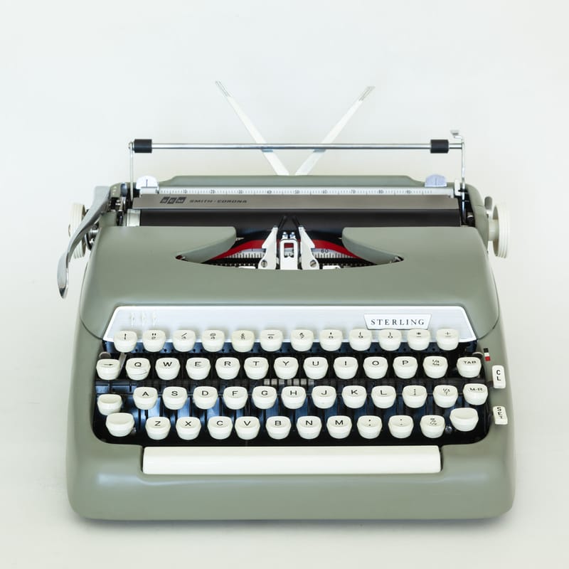 OLIVETTI 36 Electric Typewriter with Case Working with New Ribbon ...