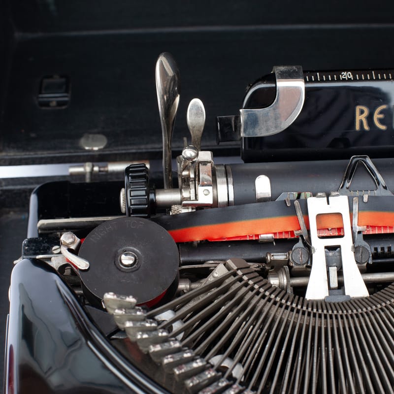 TRIUMPH TIPPA Yellow Vintage Typewriter with Case Working New Ribbon ...