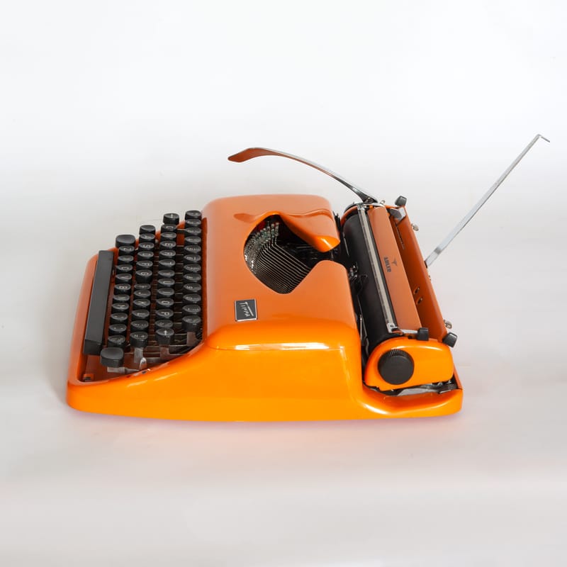 TRIUMPH TIPPA Yellow Vintage Typewriter with Case Working New Ribbon ...