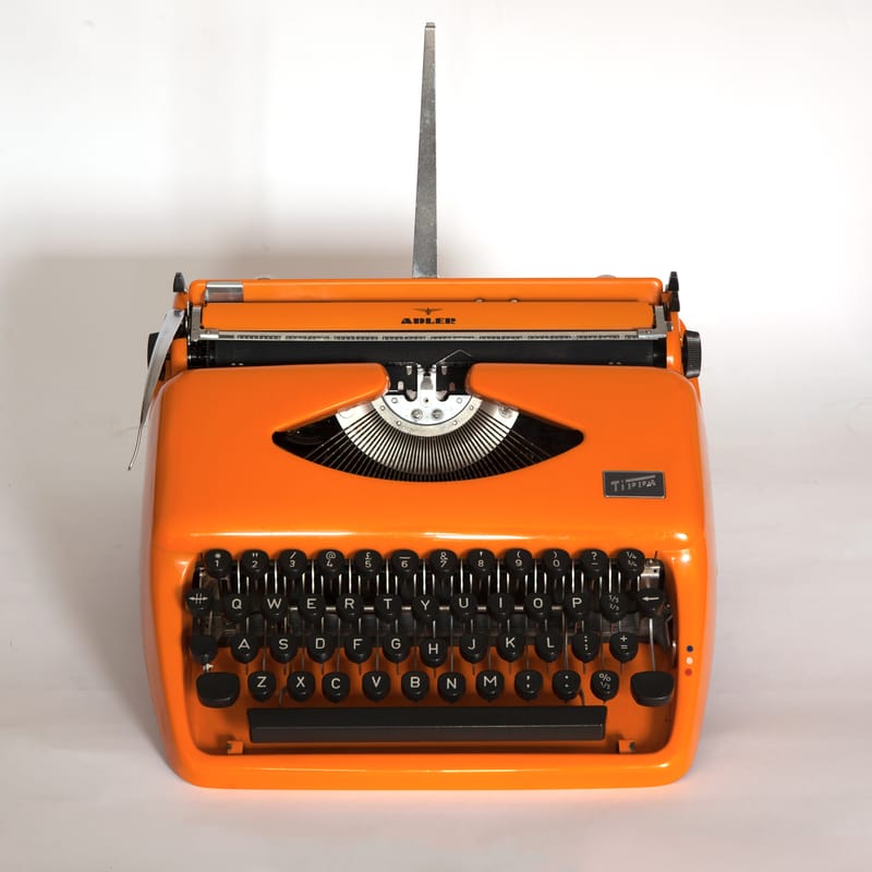 TRIUMPH TIPPA Yellow Vintage Typewriter with Case Working New Ribbon ...