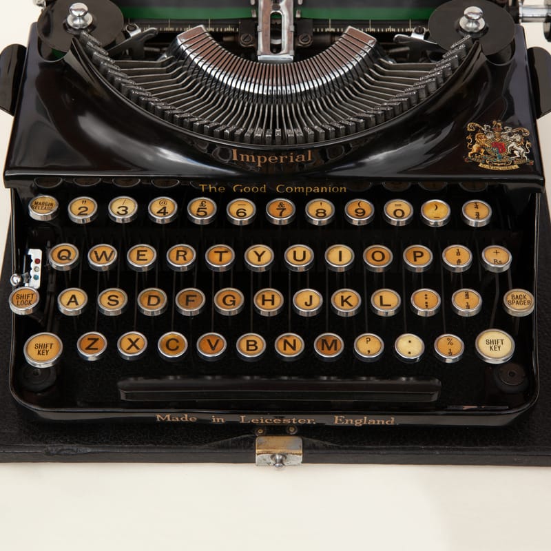 TRIUMPH TIPPA Yellow Vintage Typewriter with Case Working New Ribbon ...