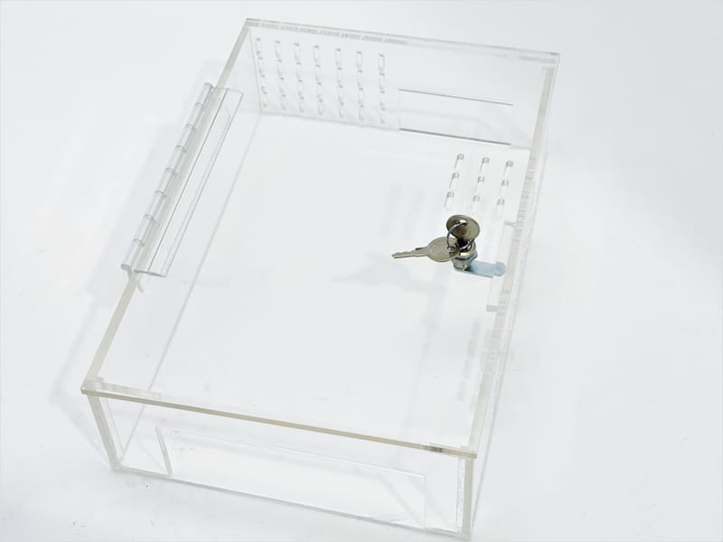 Clear Museum Quality Acrylic Plexiglass Boxes