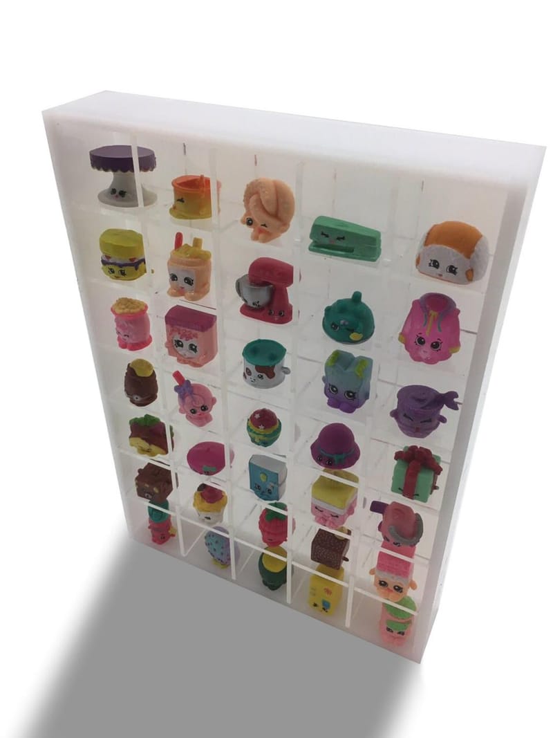 Acrylic POP Displays - MuseumBoxes