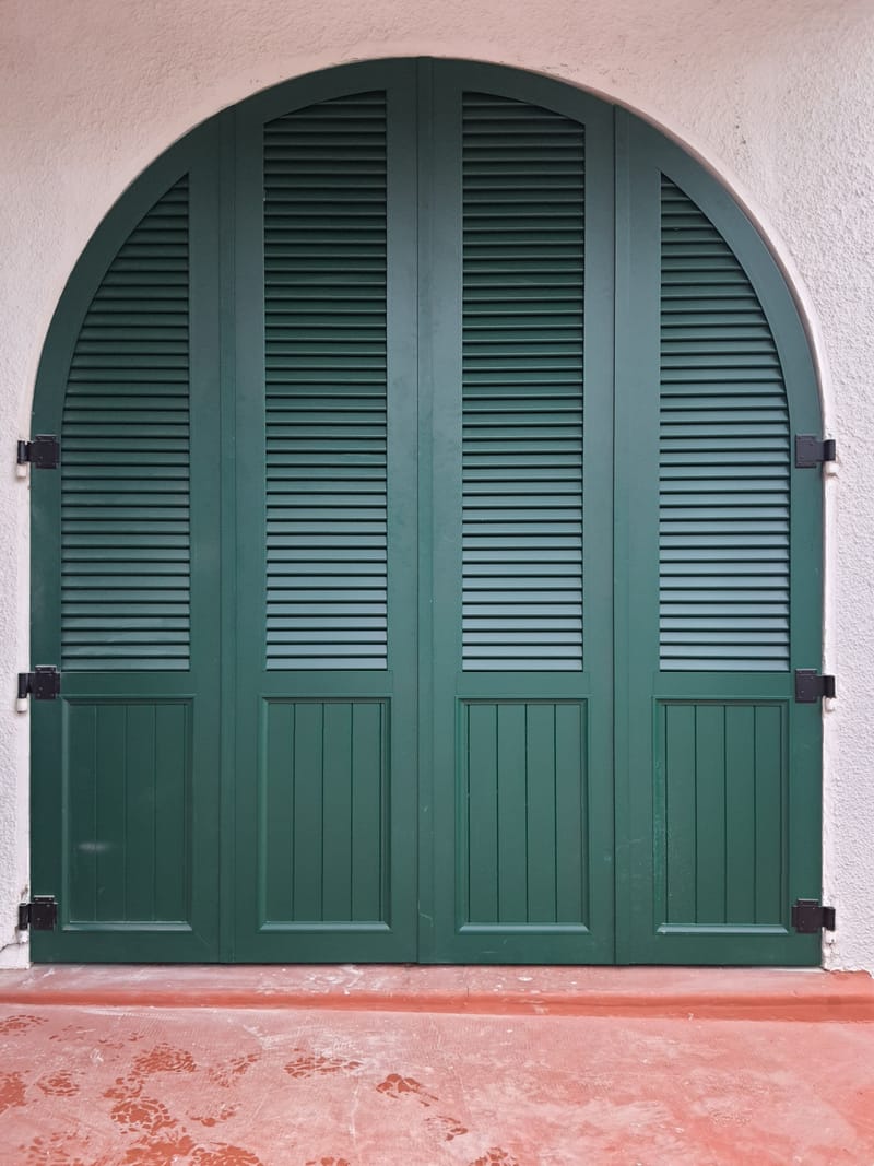 VOLET BATTANT ALUMINIUM Cintré - AFP LE CANNET