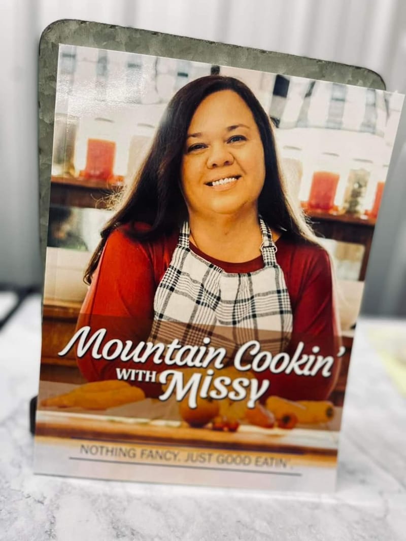 Mountain Cookin' with Missy Logo Tee! - Seven North