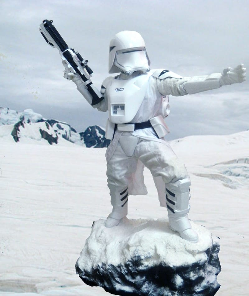 1ST ORDER SNOW TROOPER 1/4 SCALE - CRAGGS MODELS