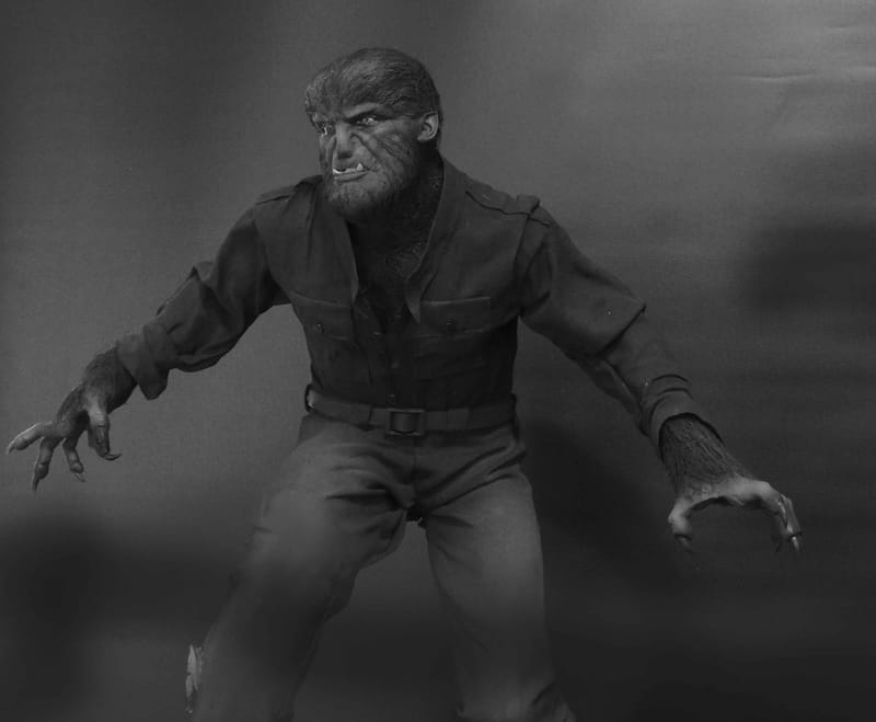 UNIVERSAL MONSTER COLLECTION 1/3 SCALE The Wolfman - CRAGGS MODELS