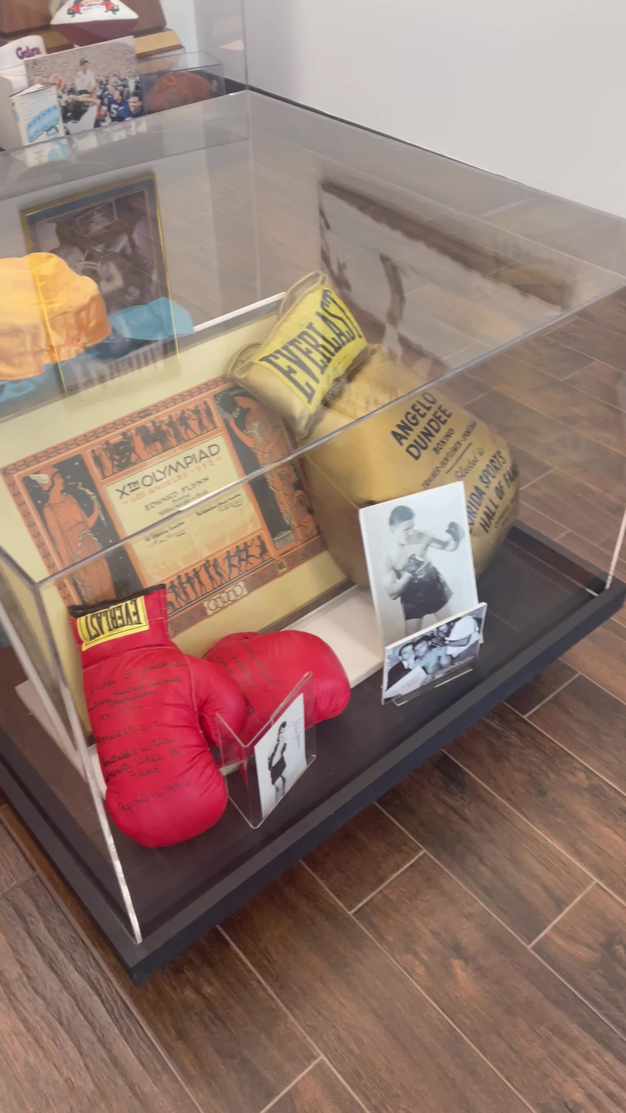 Custom | Acrylic | Fabrication