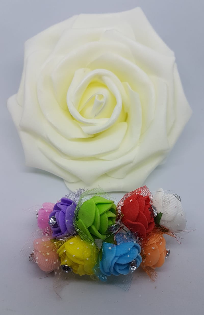 2cm Foam Roses with Lace - Blingtastic