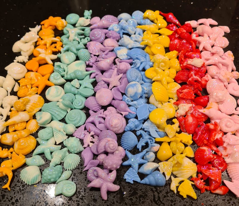 Rainbow of Shells & Sea Creatures - Blingtastic