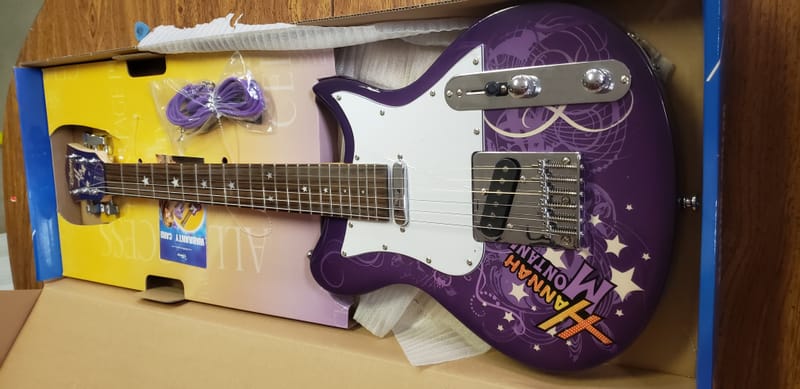 HANNA MONTANA ELECTRIC GUITAR - Magnolia Pawn And Trading