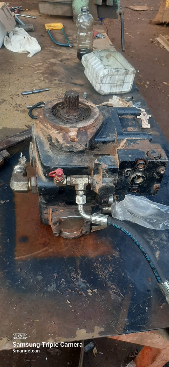 Used Main Hydraulic Pump - GSW Spares & General Pty Ltd