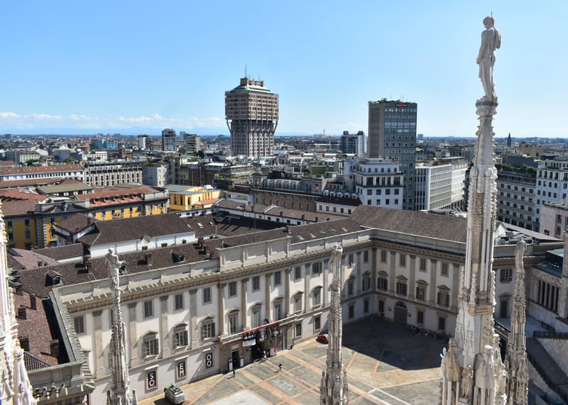 The destruction of Milan- eighty years on - robertspublications