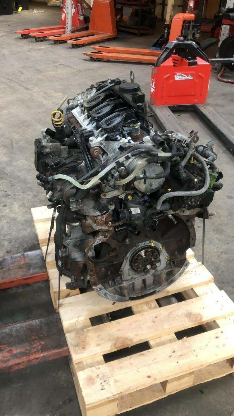 VAUXHALL VIVARO 1.6 DIESEL ENGINE code R9M 450 - Engineico