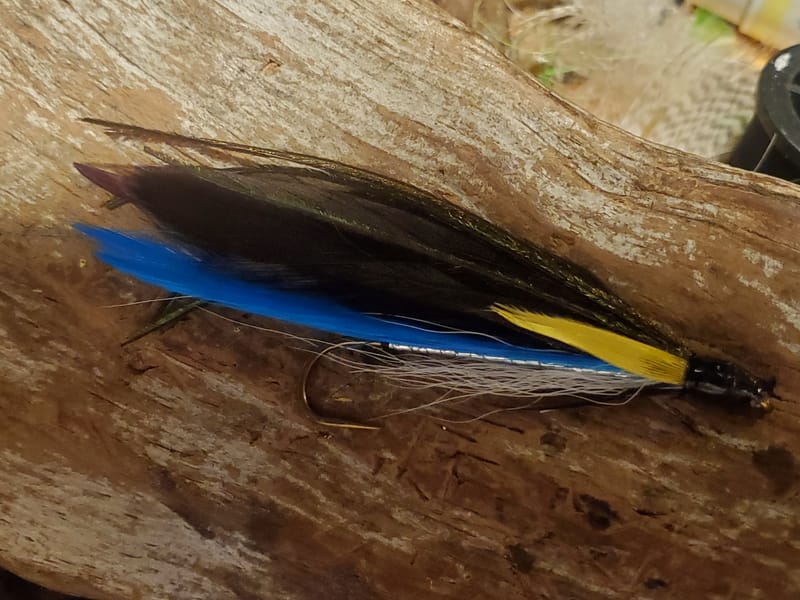 Casting Streamers - LAKESIDE FLIES