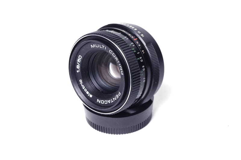 Pentacon 50 mm 1:1.8 objektív