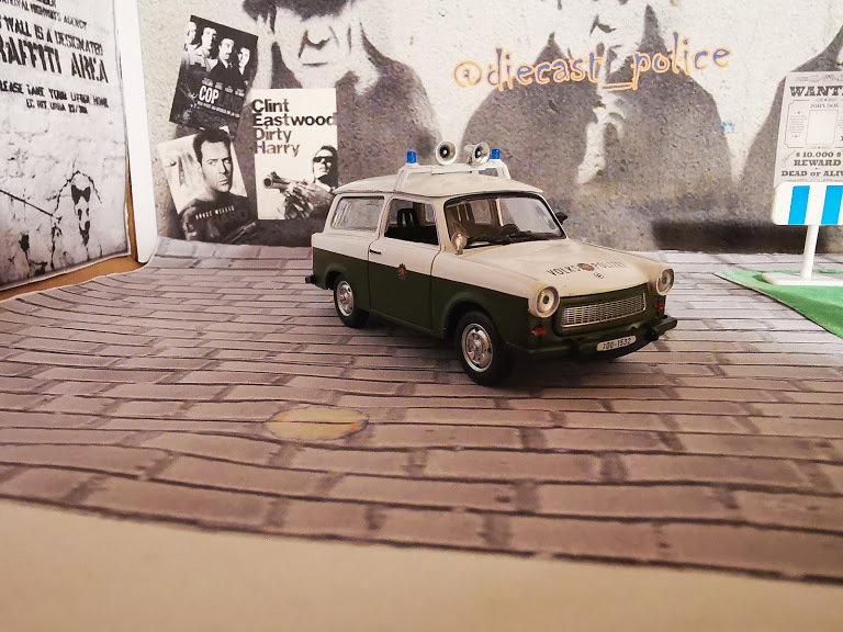 Trabant 601 - DIECAST POLICE