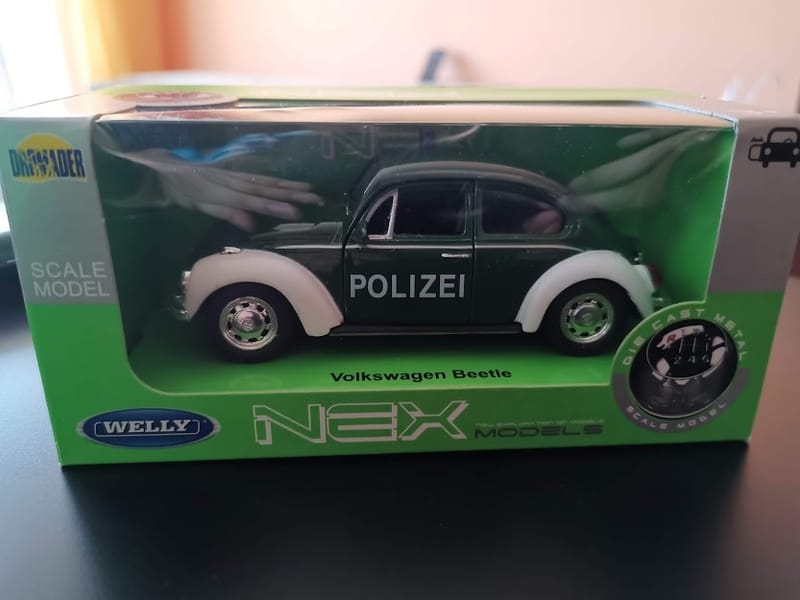 Welly - DIECAST POLICE