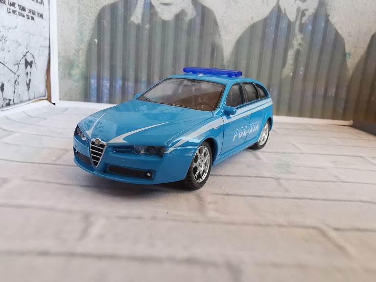 Alfa Romeo 159 - DIECAST POLICE