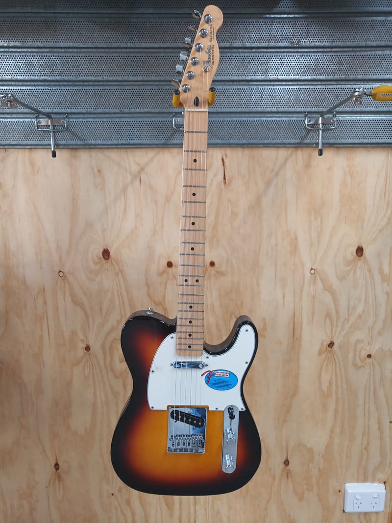 2006 FENDER MEXICAN TELECASTER SUNBURST - Text