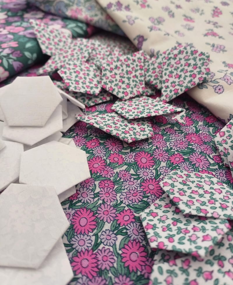 Somerset Garden EPP Quilt Pattern - Suzanne Campion