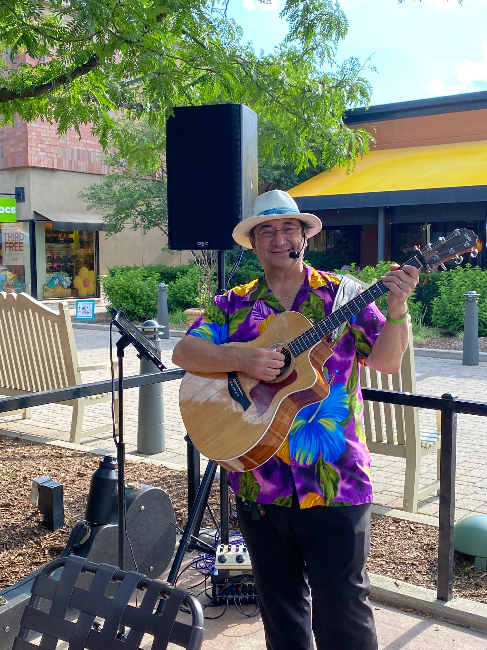 Ron Devon - Singer-Guitarist-DJ-Actor