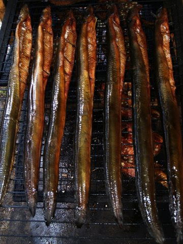 Kūpināts zutis - zivisjelgava.lv