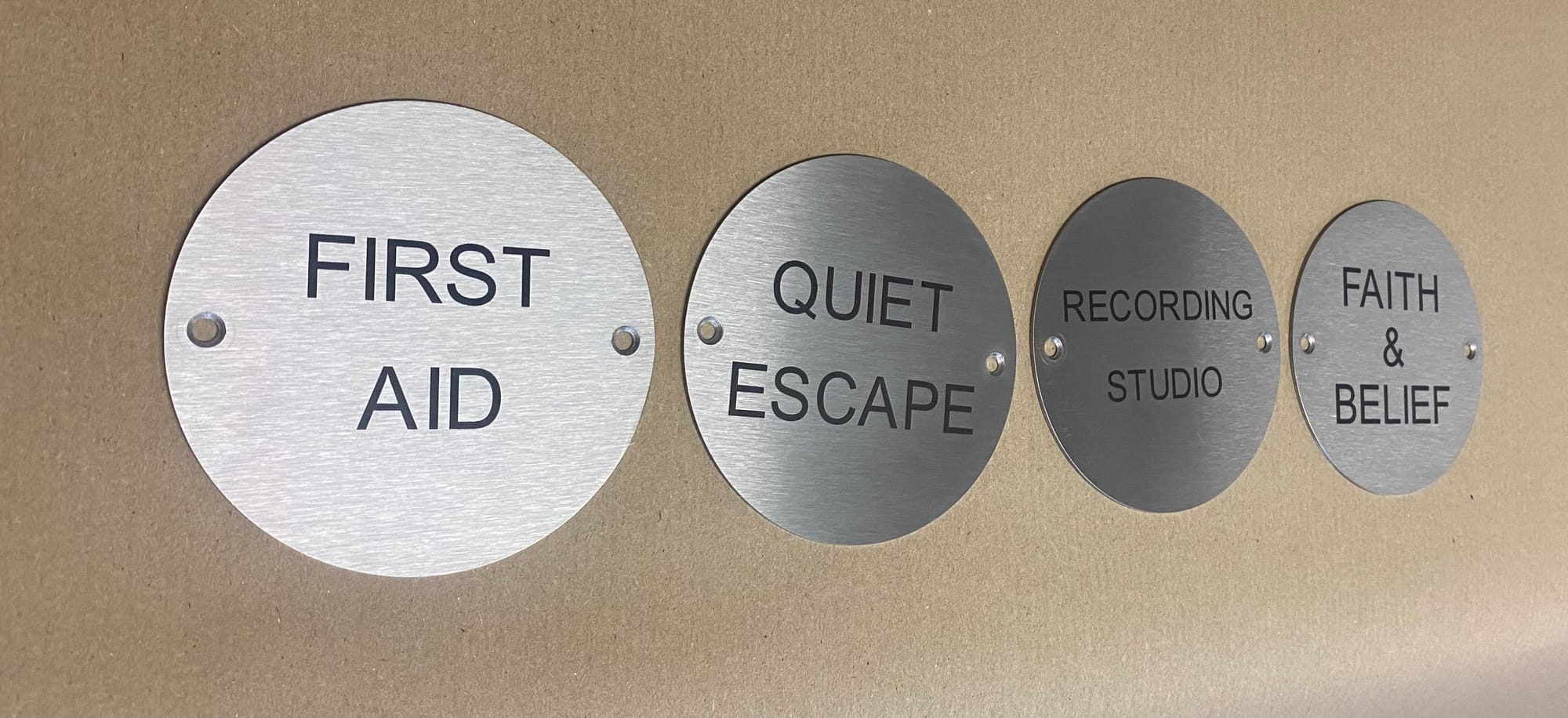 First Class Signs and Engraving Ltd. - First Class Signs and Engraving Ltd.