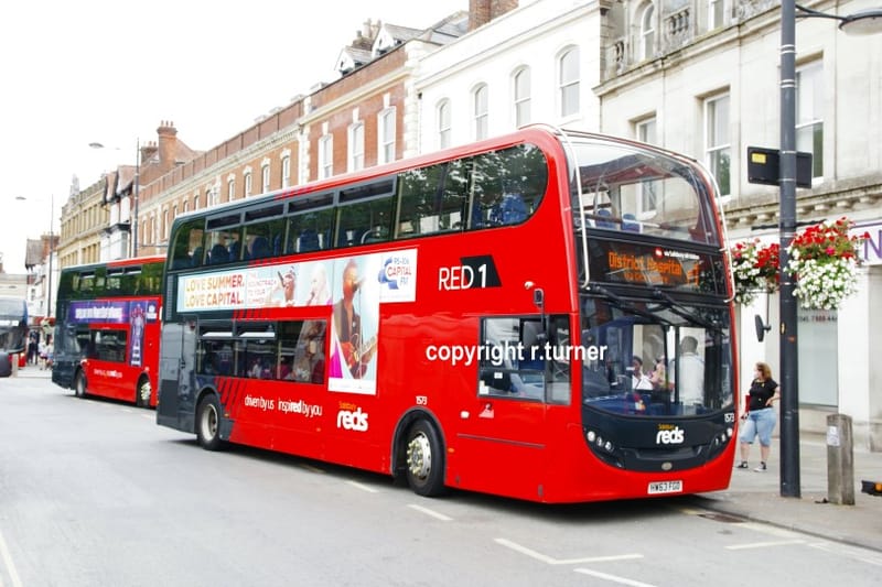 Salisbury Reds 1573 HW63 FGO. - Bus Photos UK