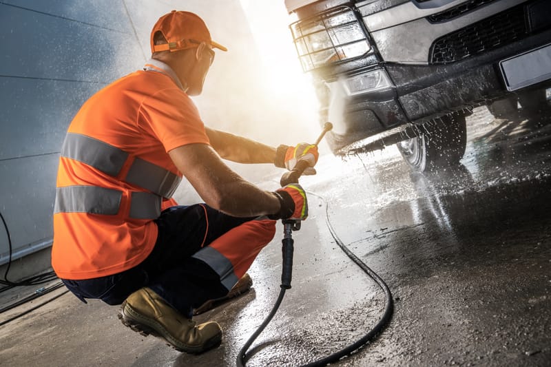 COMMERCIAL VEHICLE & TRANSFORT CLEANING - YWK SERVICES