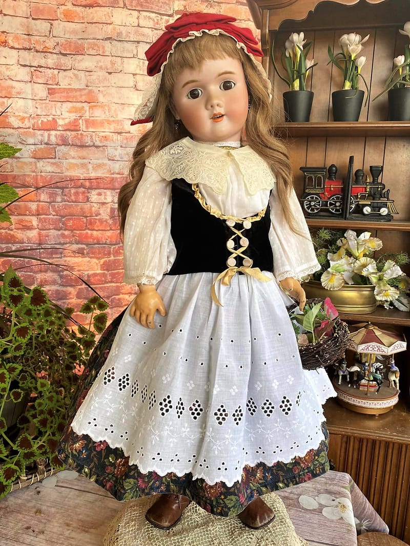 Antique Doll Place