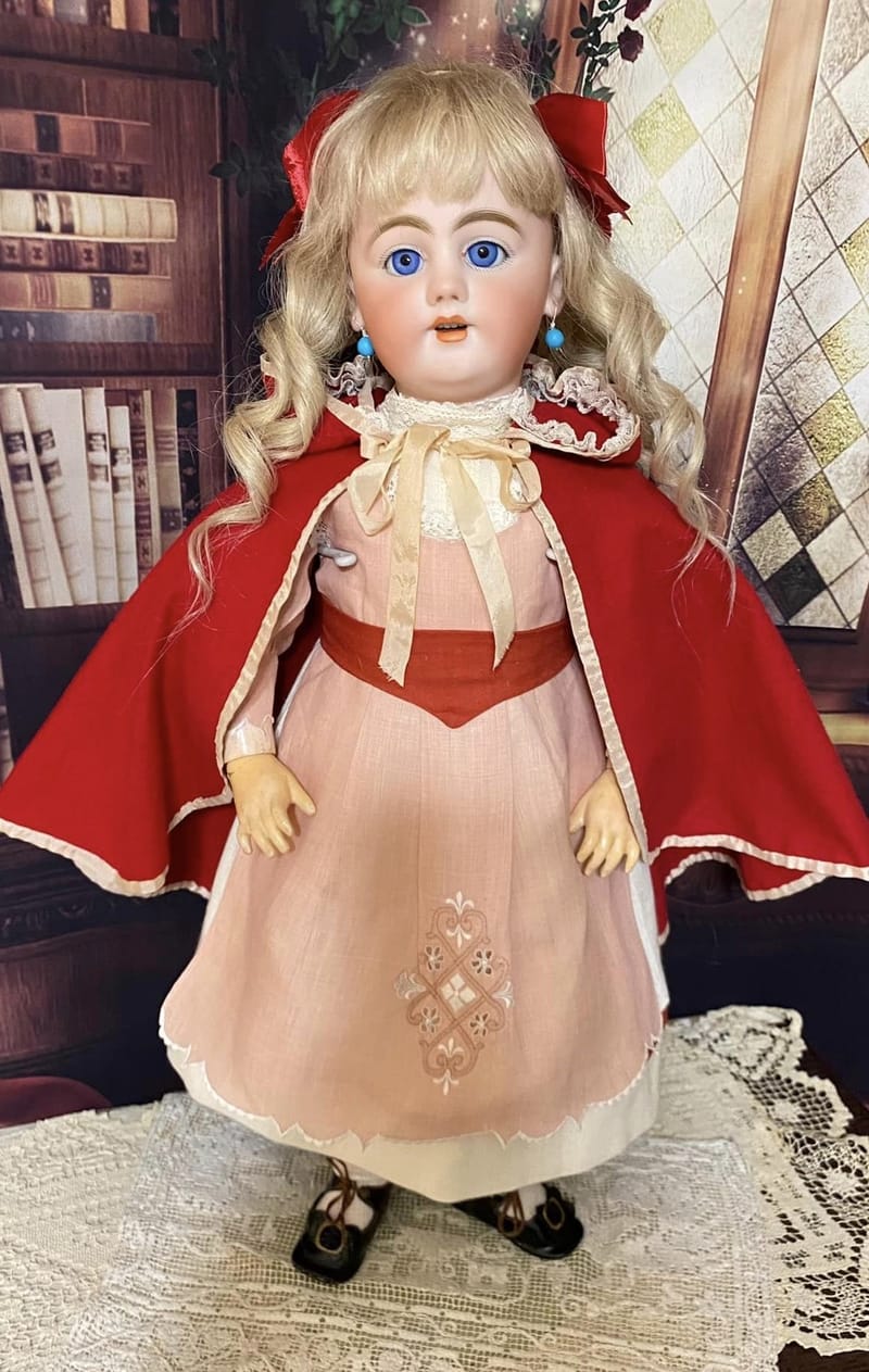 Antique Doll Place