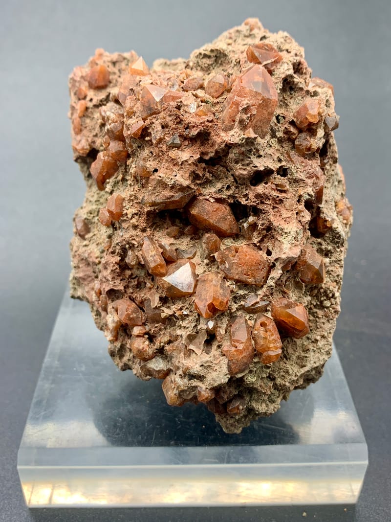 CUARZO ROJO O JACINTO DE COMPOSTELA (CHELLA, VALENCIA)