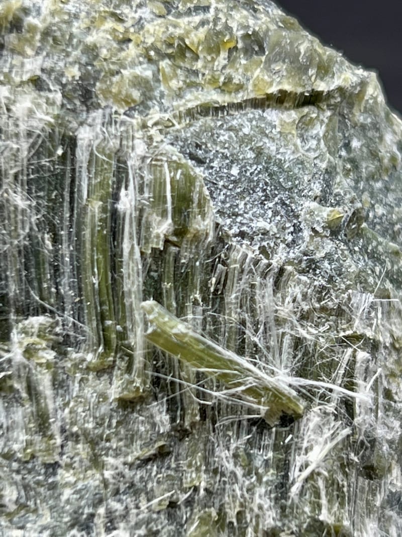 CRISOTILO CON SERPENTINA (CANTERA AMERICANO, GUALBA)