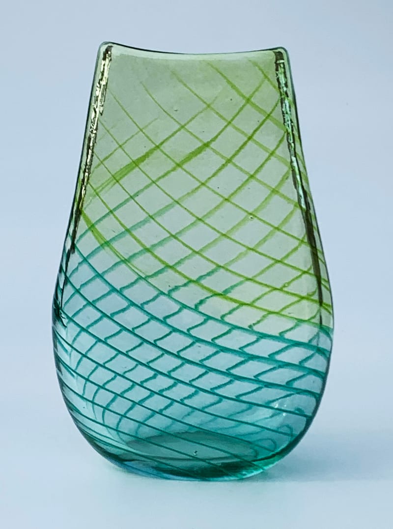Small Flat Drop Vase (18 cm tall) - E&M Glass