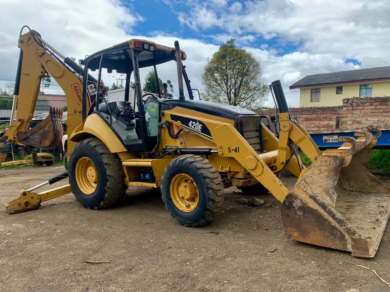 Cat 420e año 2006 - MS IMPORTACIONES