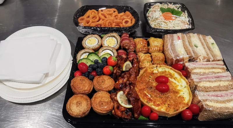 Individual Buffet Box for one - fiestabuildabuffet