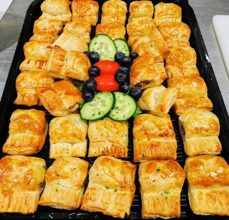 NEW -- LARGE (30) PORK SAUSAGE ROLLS PLATTER - fiestabuildabuffet