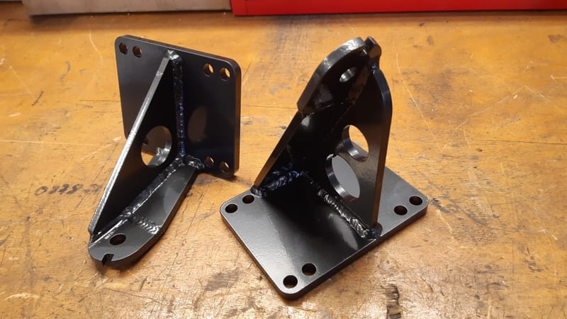 w201 6cyl Engine mounts - The Kangaroos Team