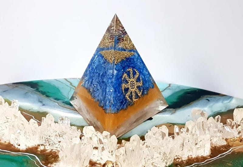 MON TRIANGLE EGYPTIEN SOLAIRE - ® UNE VIE EN PLUS