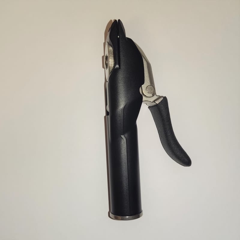Wilson Baiardo original swivel Clamp. - Gefen Sports