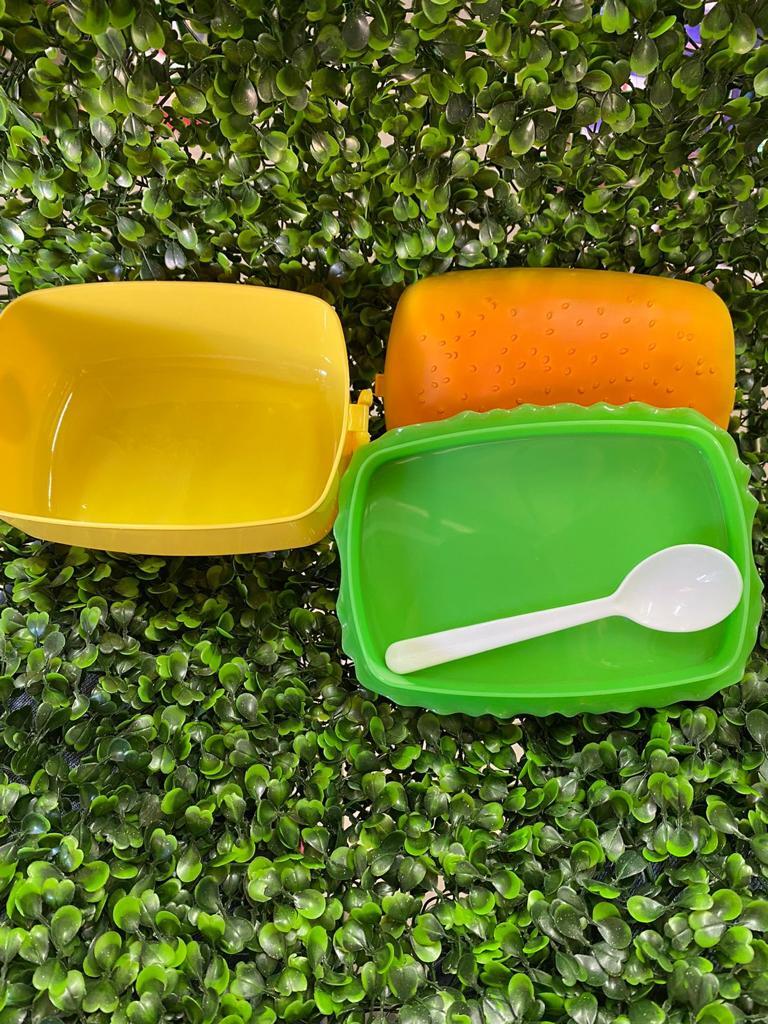 LONCHERA PLASTICO CON CUCHARA - 3 BELLAS MAYOREO