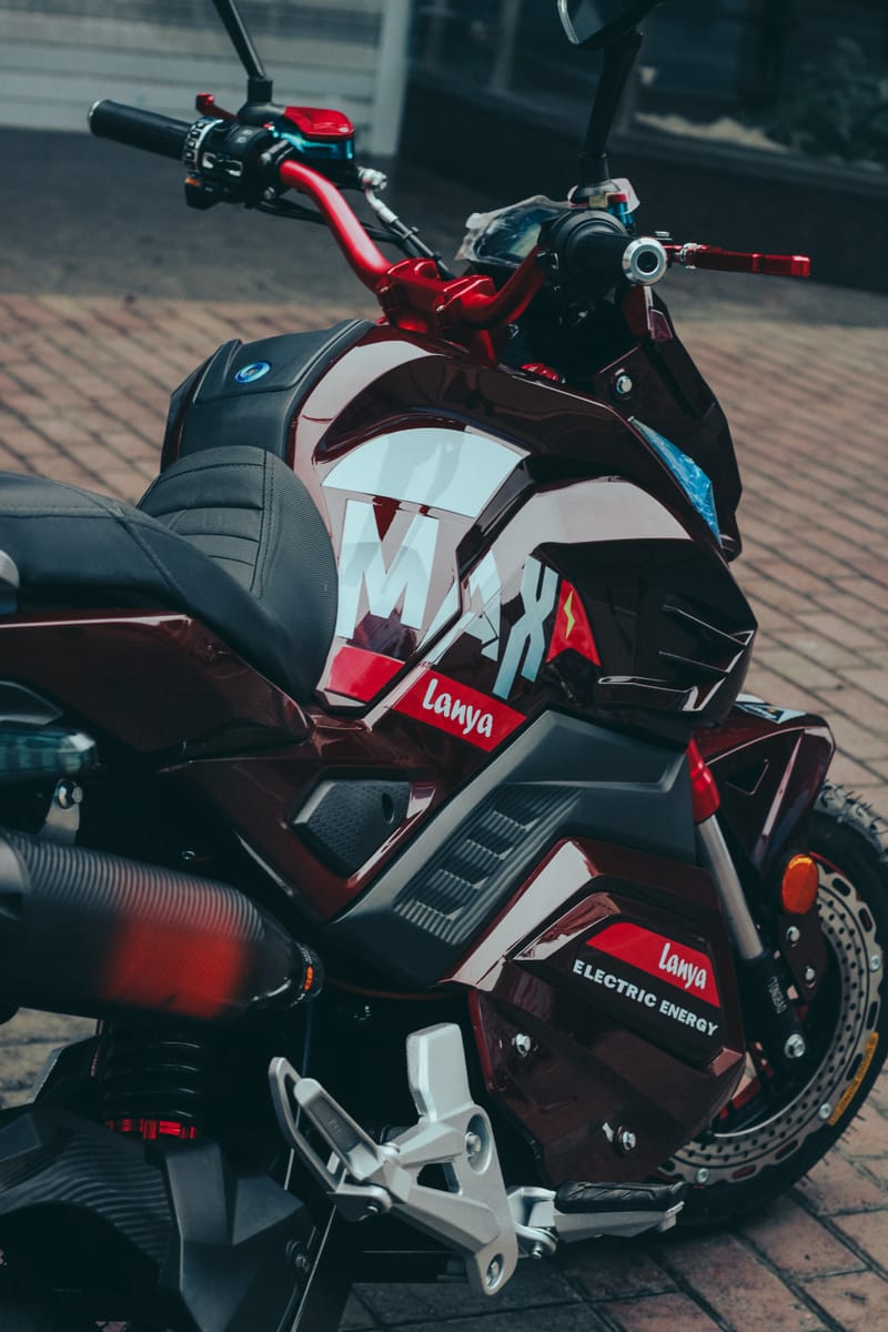 Moto eléctrica modelo z6 pro 3000 w | Batería de litio 72v/52ah